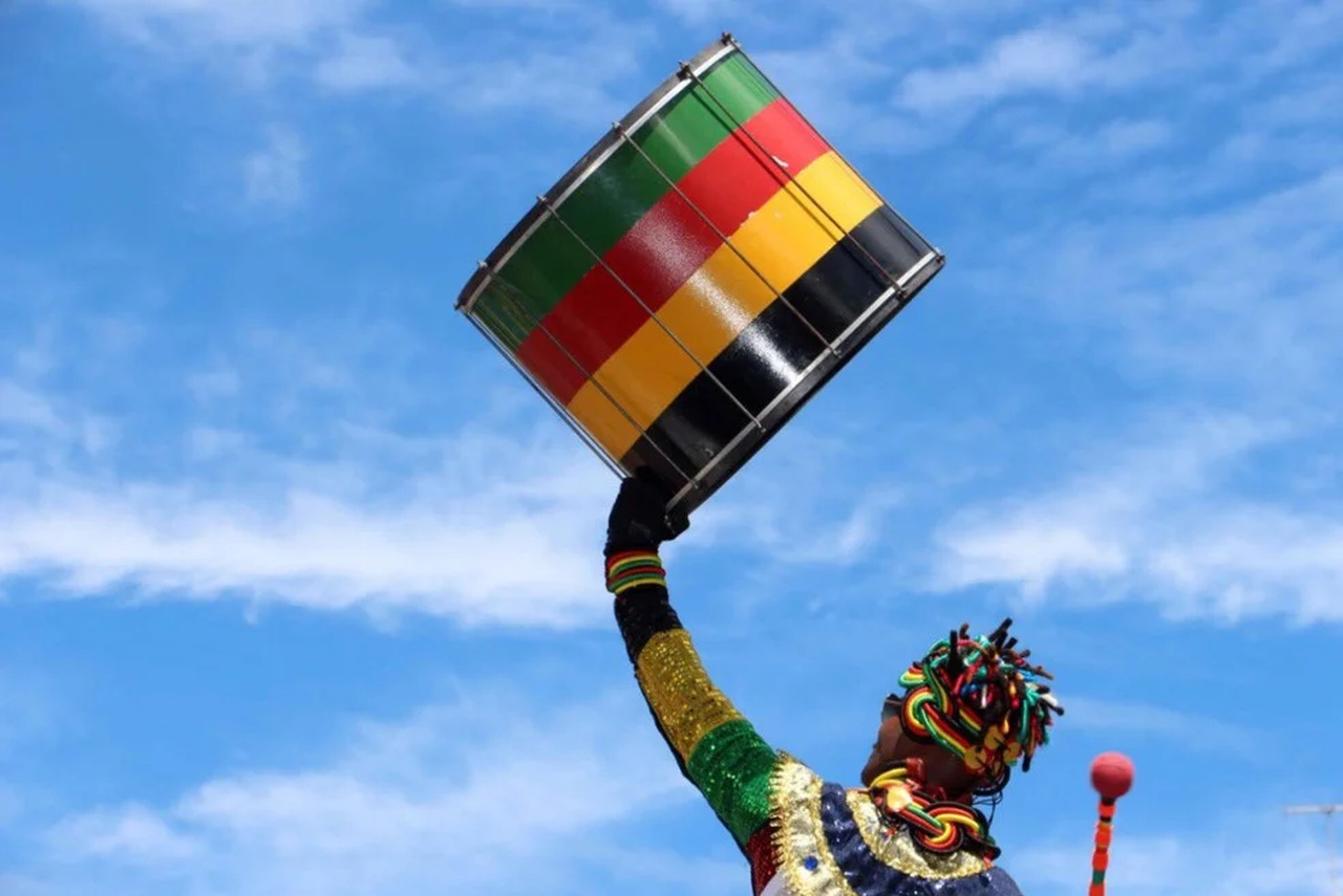 Olodum Celebra o Dia da África com Ensaio Especial! - Fotocitando